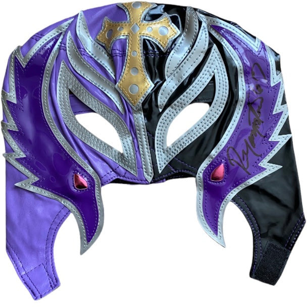 AUTOGRAPHED REY MYSTERIO WWE KIDS MASK — Highspots UK